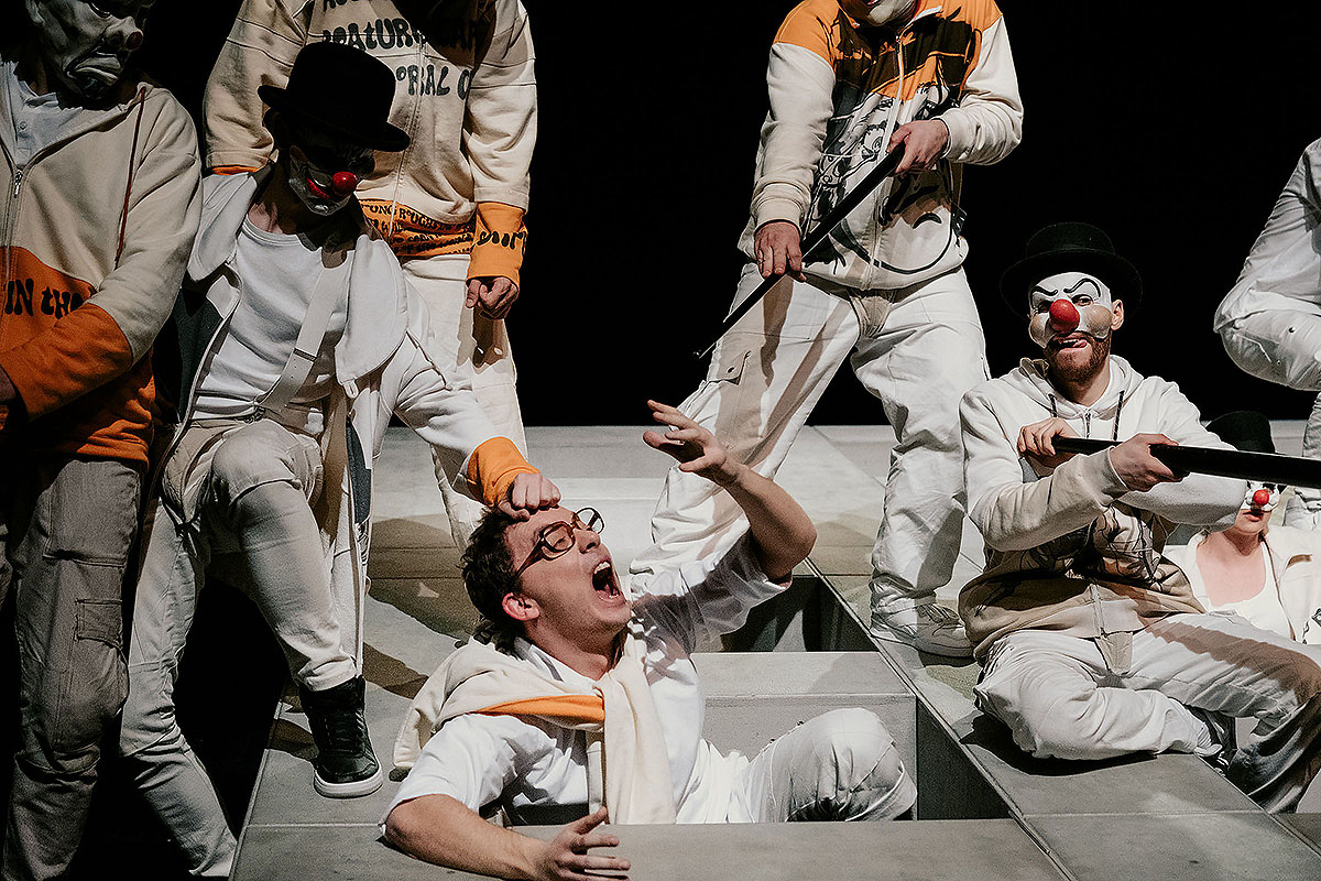 Predatorska kompeticija - Premijere - Nedeljnik Vreme