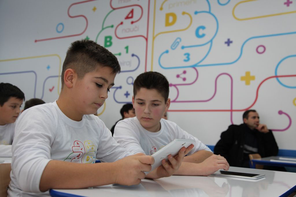 Deca i internet: Odrastanje na društvenim mrežama - Vesti - Nedeljnik Vreme