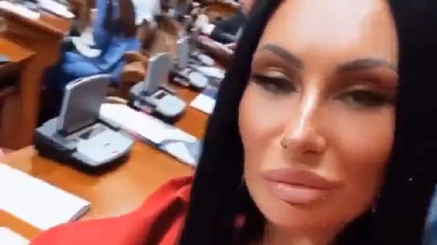 Demokratska stranka: Staša Selfi je lagala birače - Vreme