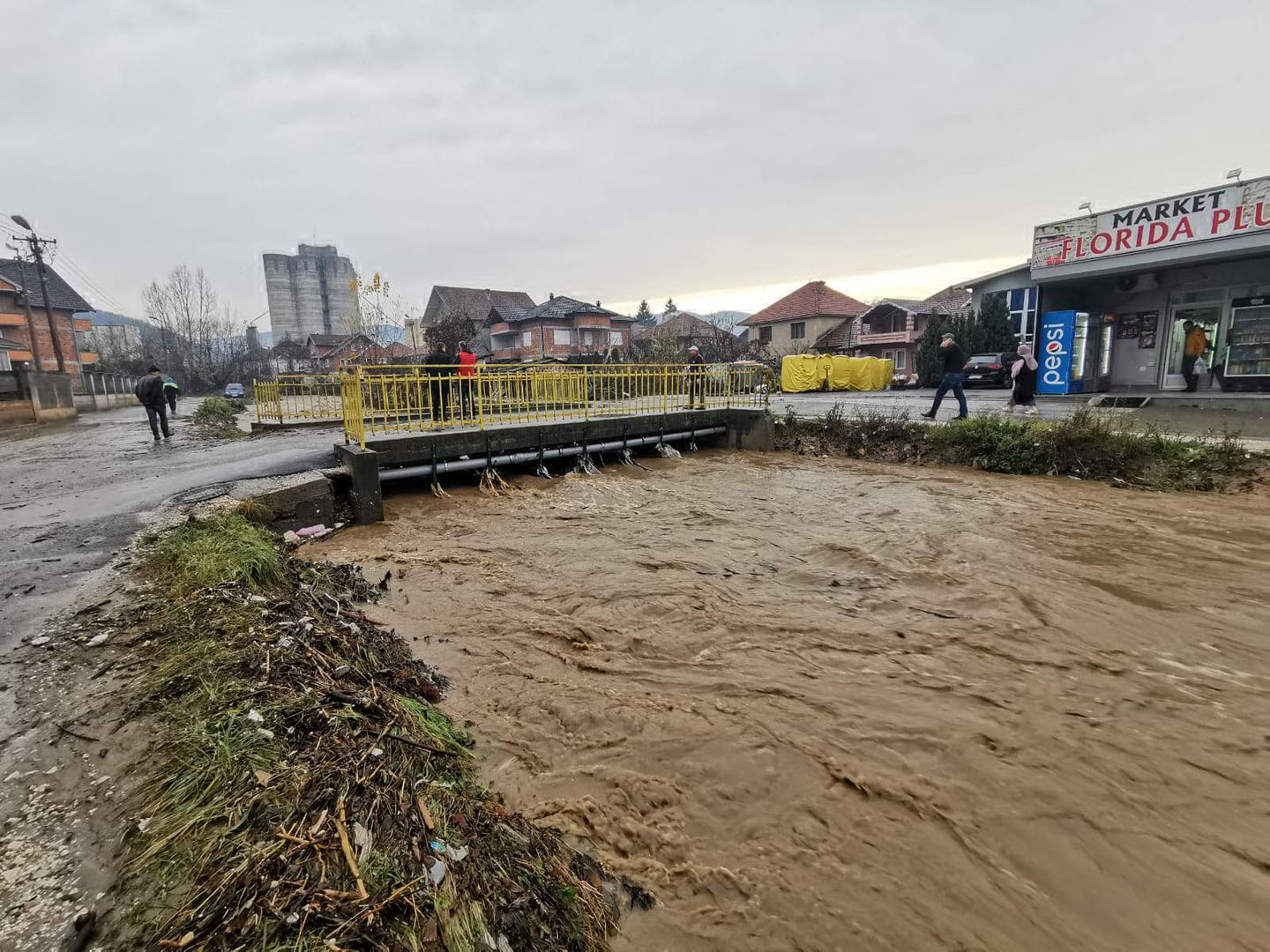 Poplave u Srbiji: Krivi su država i ljudski faktor - Vesti - Nedeljnik ...