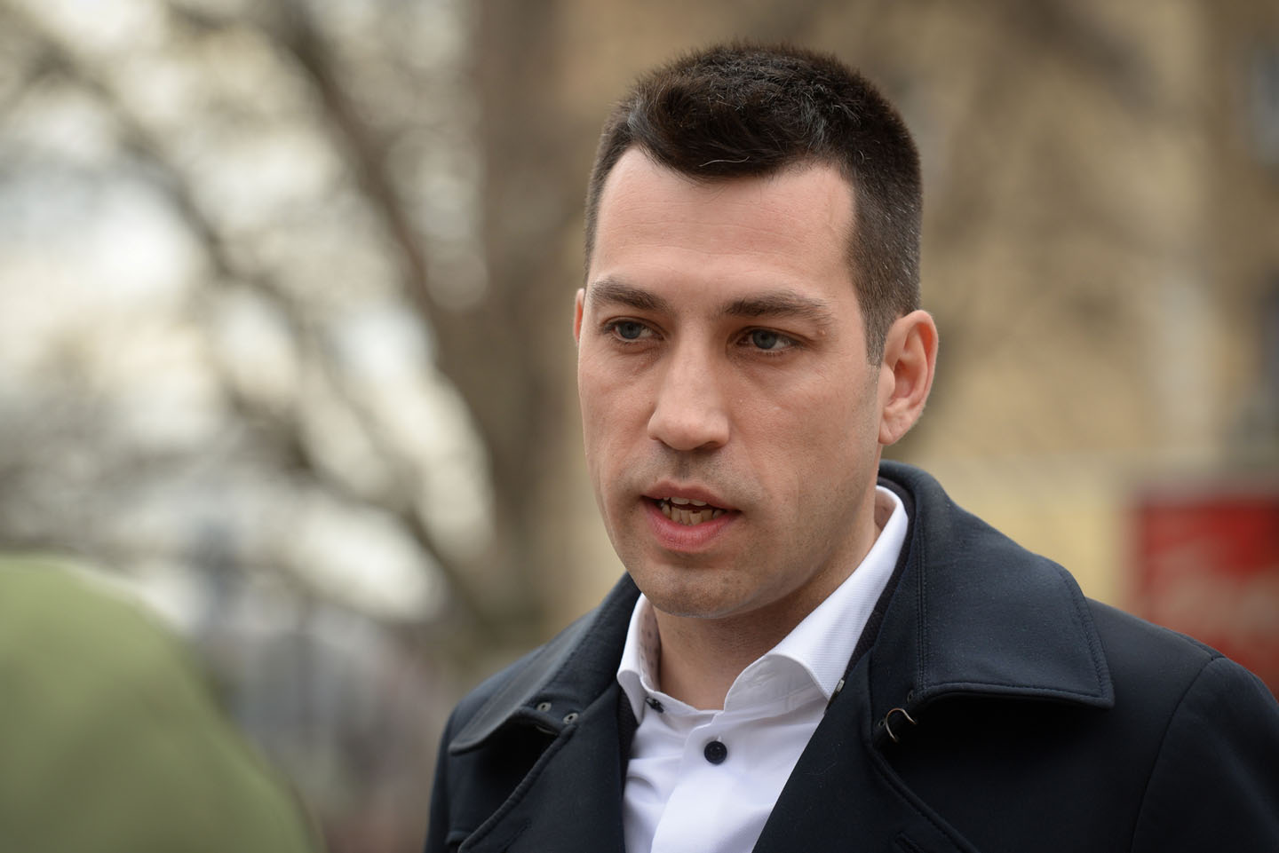 Dobrica Veselinović: Beogradu su neophodni vanredni izbori - Politika ...