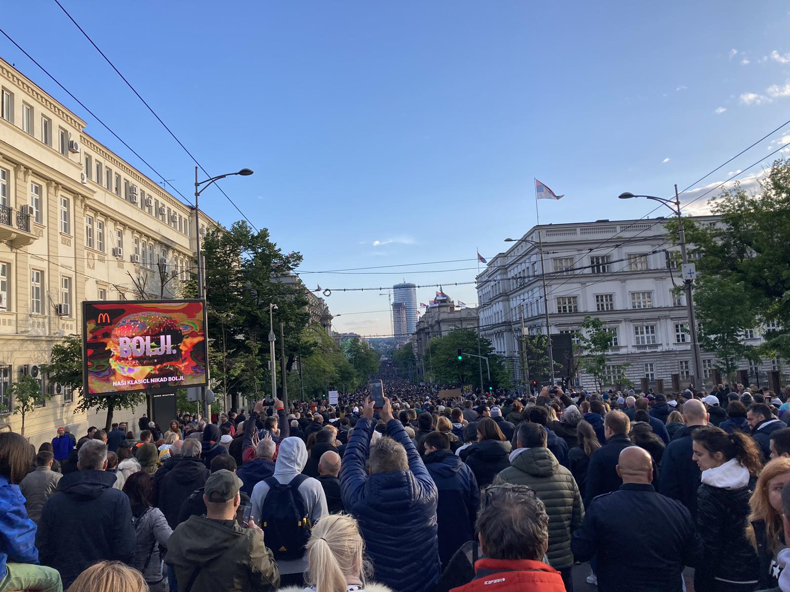 "Srbija protiv nasilja": Počela blokada Gazele, veliki broj građana u ...